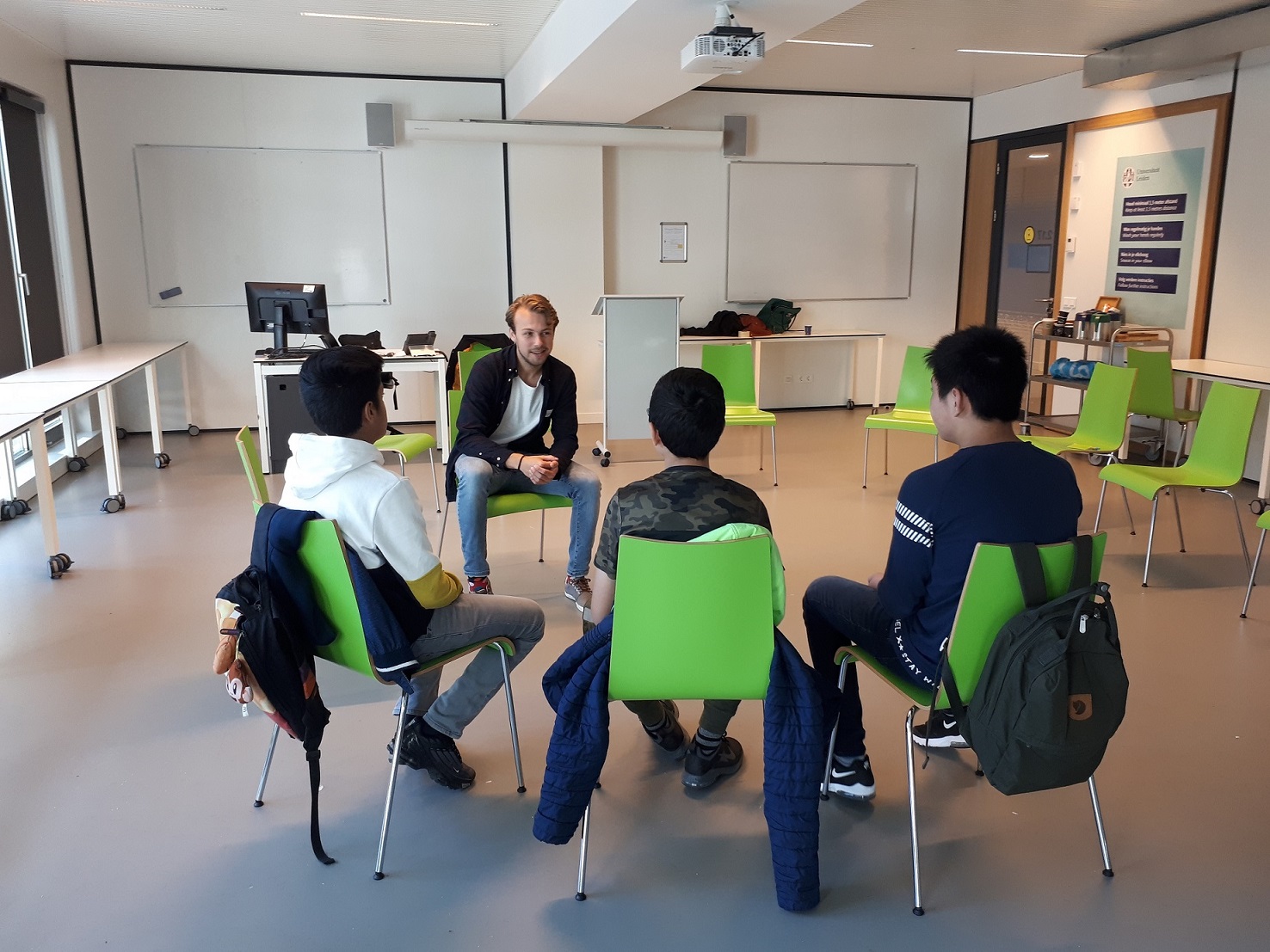 The Wow Effect: Weekend School Pupils Return to Wijnhaven - Leiden ...