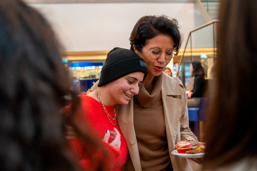 Heartache and cake at the bake sale for Turkey and Syria - Leiden ...