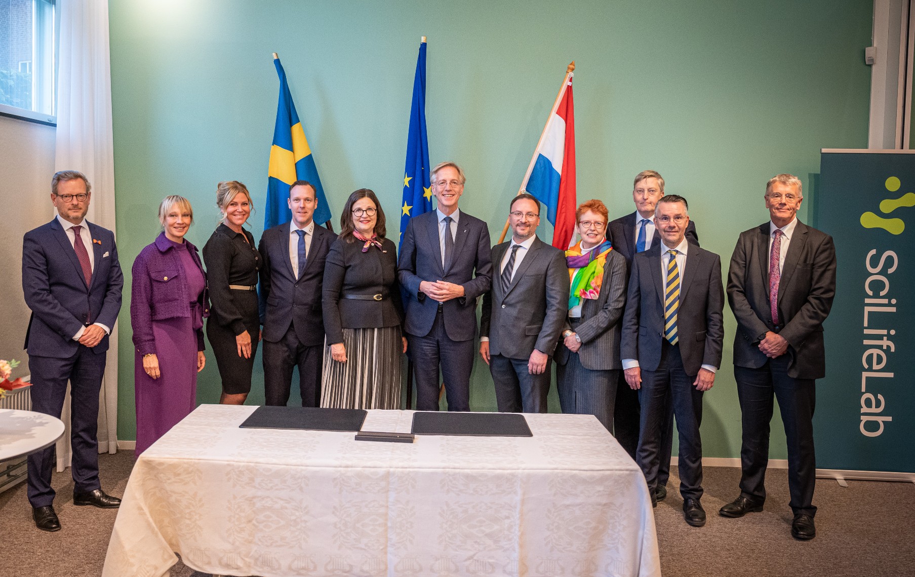 LUMC signs international agreement on developing Advanced Therapy ...