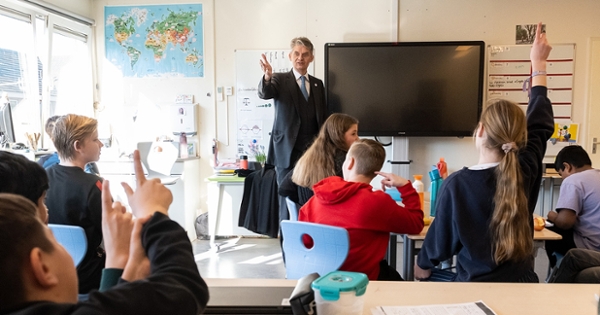 Five years of ‘Meet the Professor’ - Leiden University