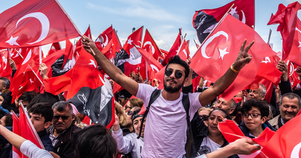 Clichéversie van een autocratie, of een hernieuwde democratie? De ...