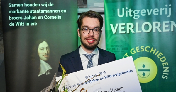 Johan Visser wint negende Uitgeverij Verloren/Johan de Witt ...
