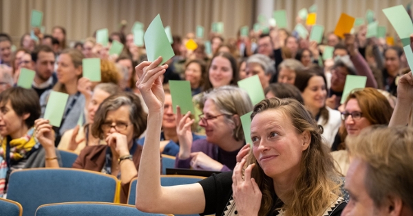 Congres eindevaluatie kinderbeschermingsrecht: ‘Geef kinderen een stem ...