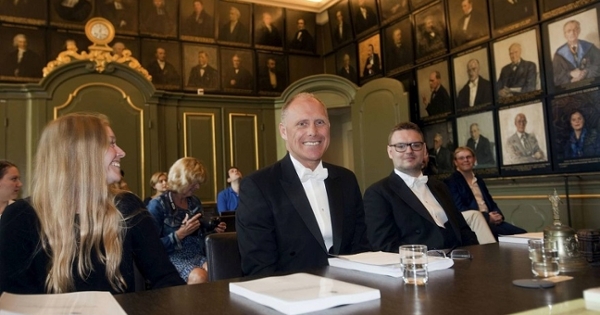 Dr. Barry Bussey: Atheïst ís religieus en dogmatisch - Universiteit Leiden