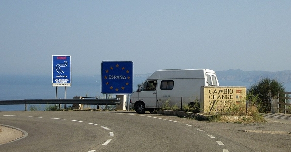 Dealing with Human Trafficking and Human Smuggling in intra-Schengen ...