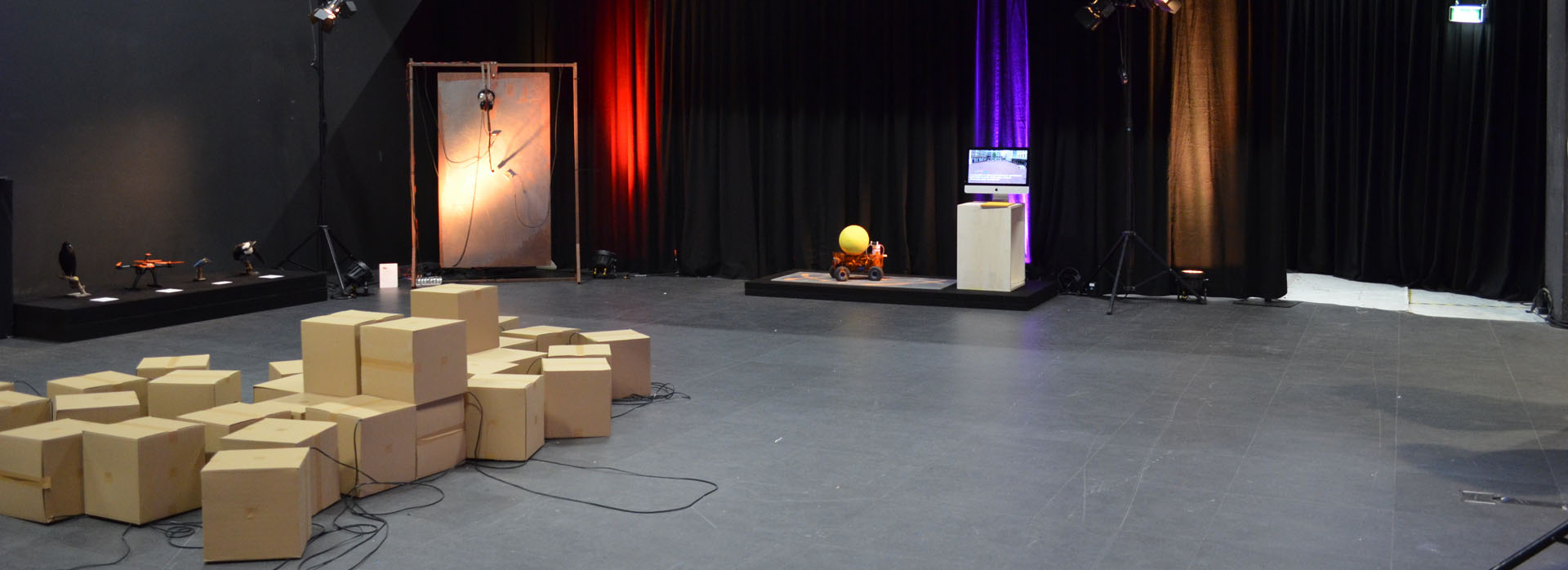 CRITTERS Exposition: a photo impression - Leiden University