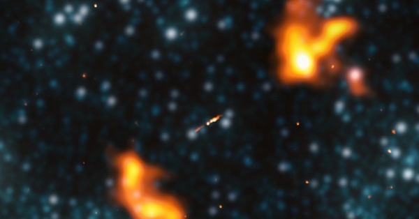 Astronomers find largest radio galaxy ever - Leiden University