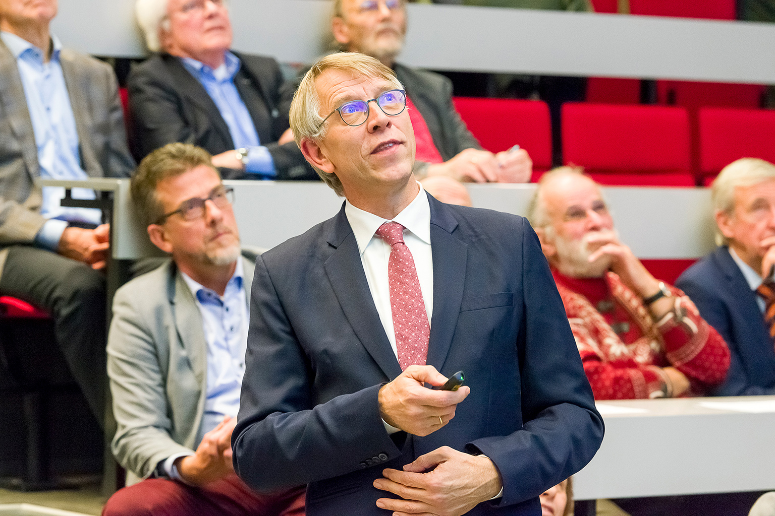 Faculteit W&N neemt afscheid van decaan Geert de Snoo - Universiteit Leiden