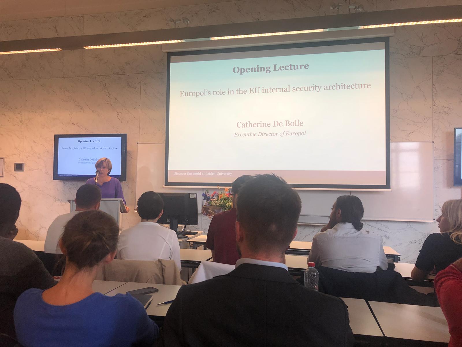 Openingslezing master Europees Recht door hoofd Europol Catherine De ...