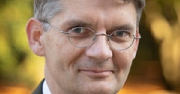 Dirk Visser 25-year anniversary on 1 September - Leiden University