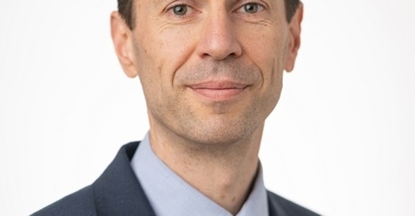 Chris van Oostrum - Leiden University