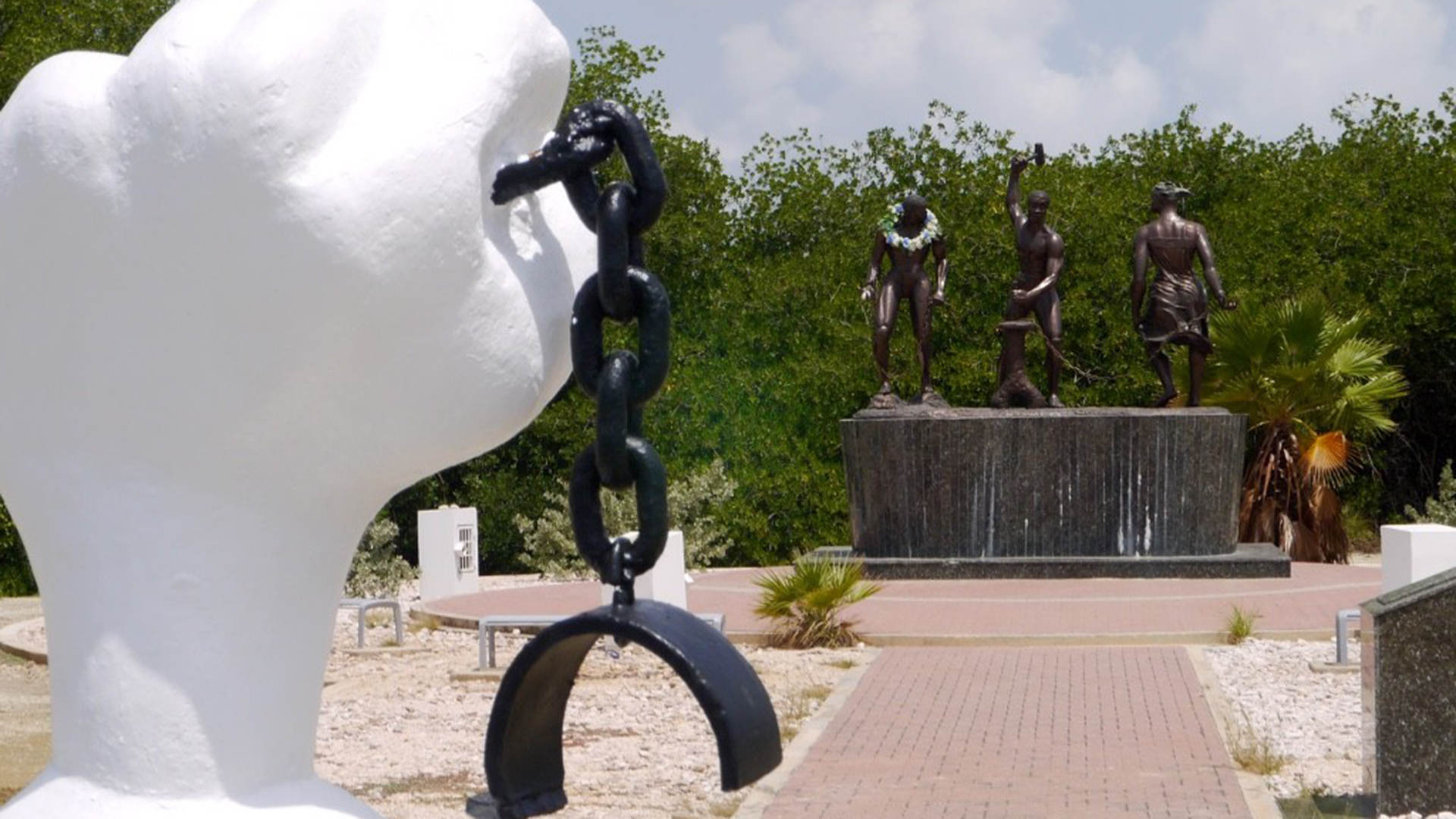 Symposium: Sporen van slavernij - Slavernij en het koloniale verleden ...